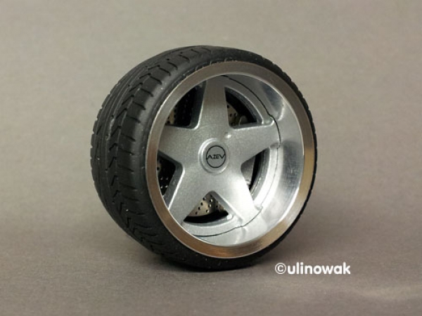 Modellbau-Nowak - 16 inch universal wheel and tire set Azev A-design 1:18